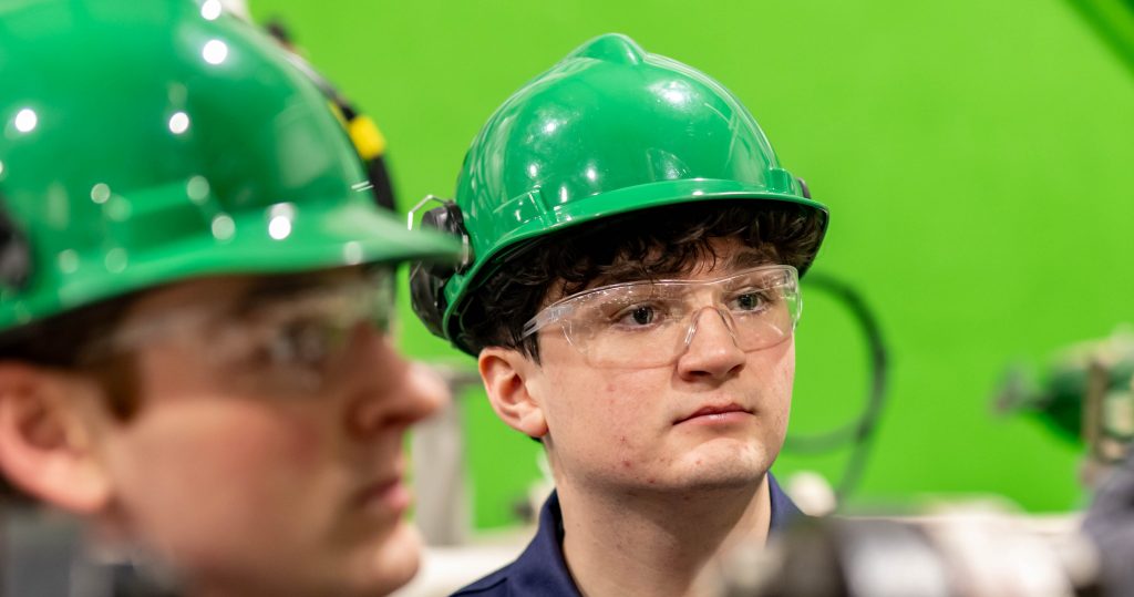 Apply Now: 2025 APTUS Apprenticeship Programme Open! - ECITB